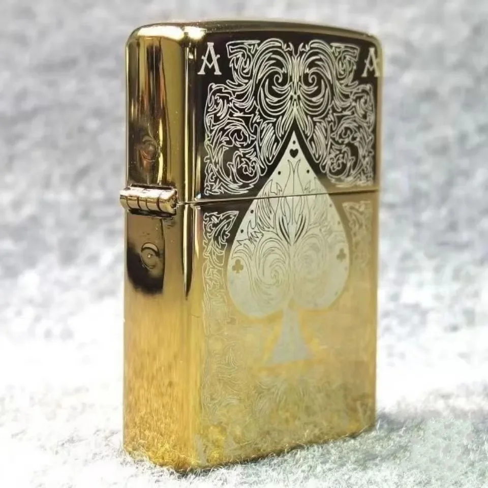 Zippo-lighter-Ace-of-Spades-Chrome-Windproof-Collection-in-box.jpg