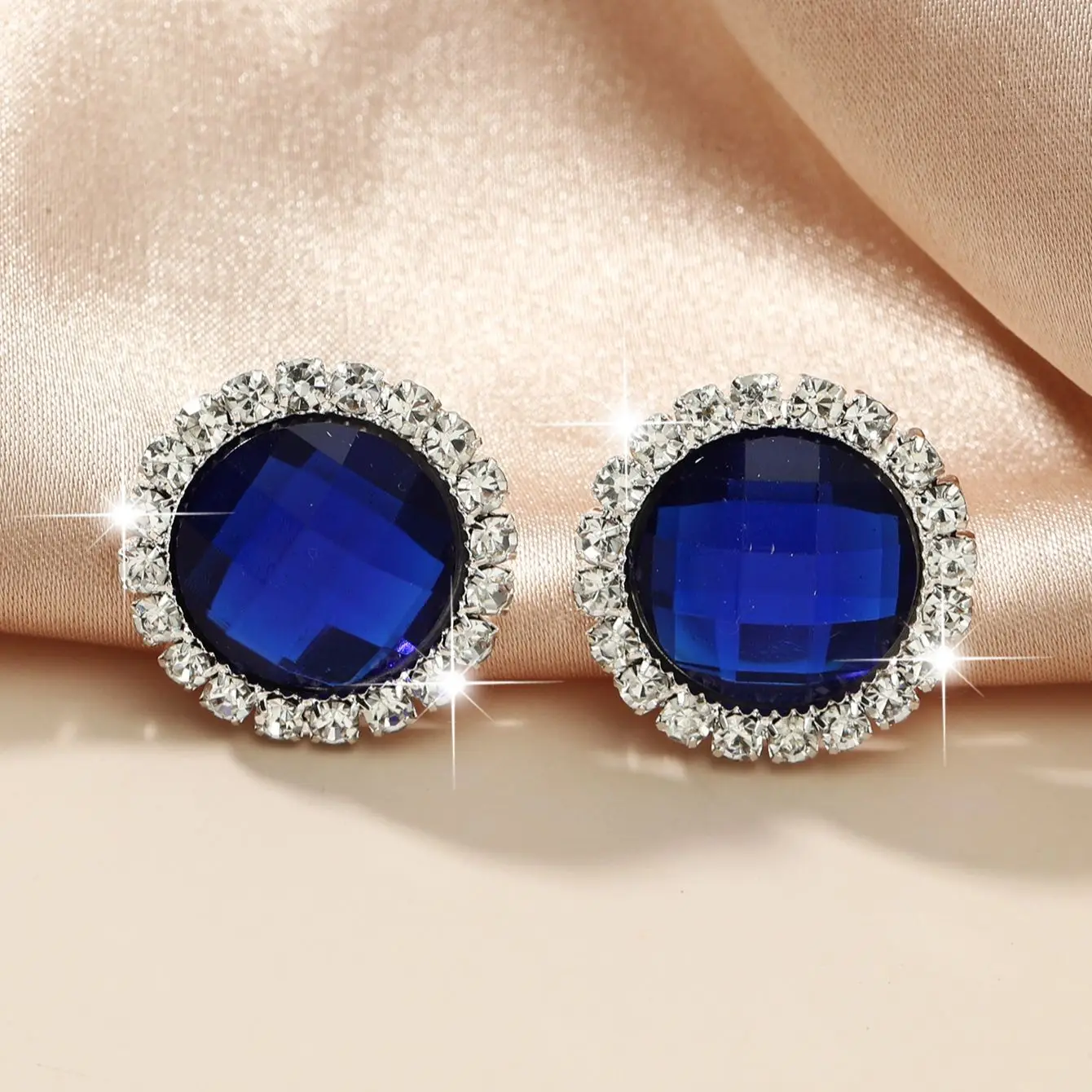 Silver Blue crystal gem austrian Round shape ladies large stud earring ...