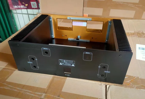 Accuphase All aluminum amplifier chassis / Preamplifier case VU meter ...