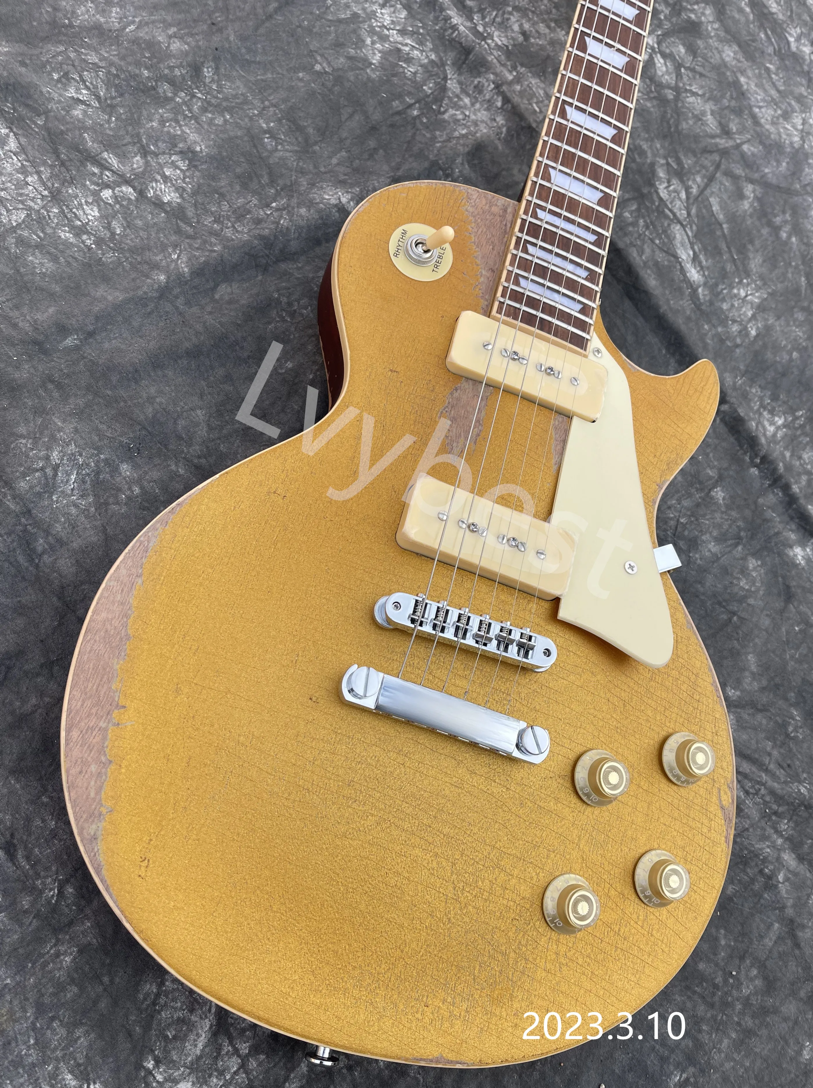 Gold P90