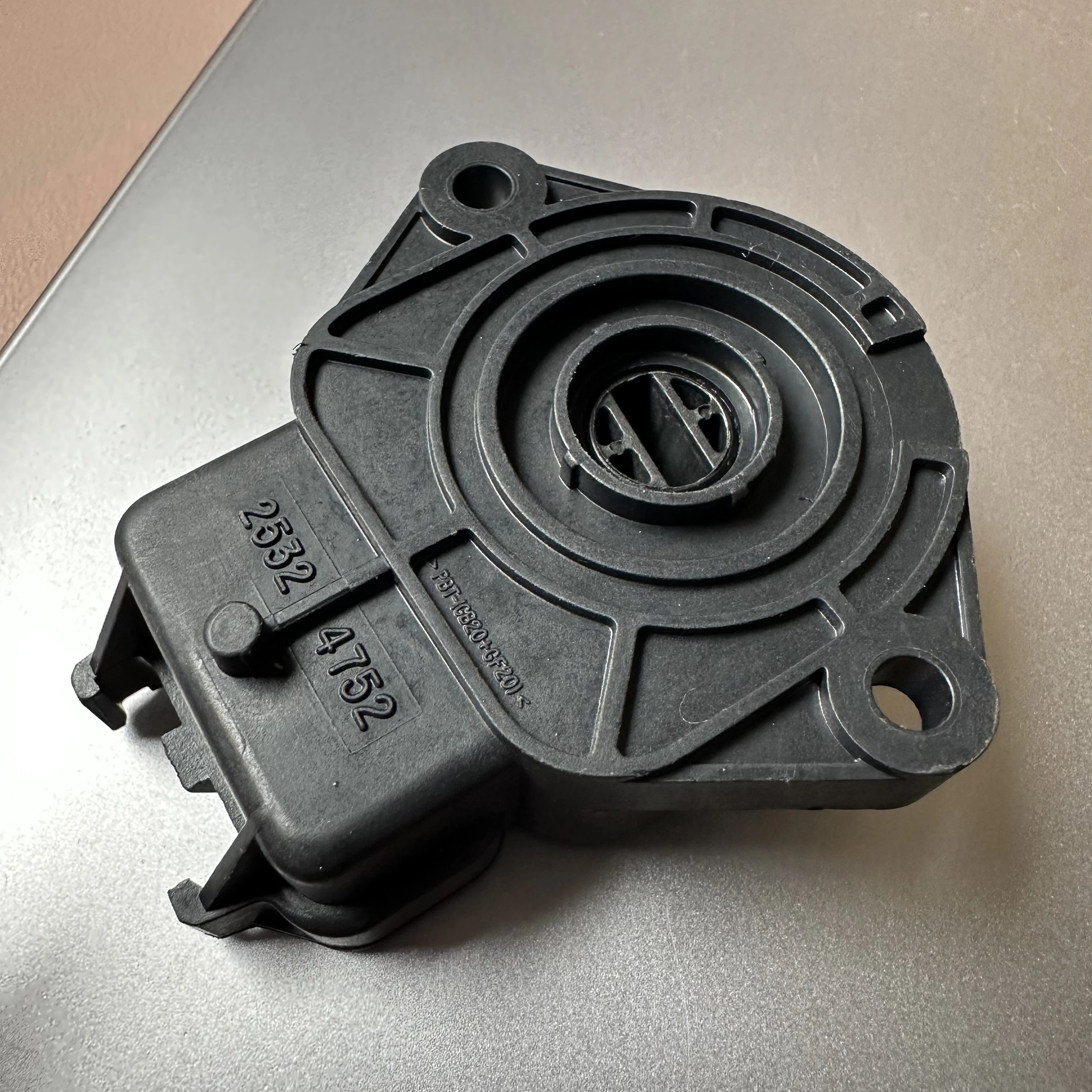 25324752 2532 4752 Sensor de posición del acelerador para RENAULT ...