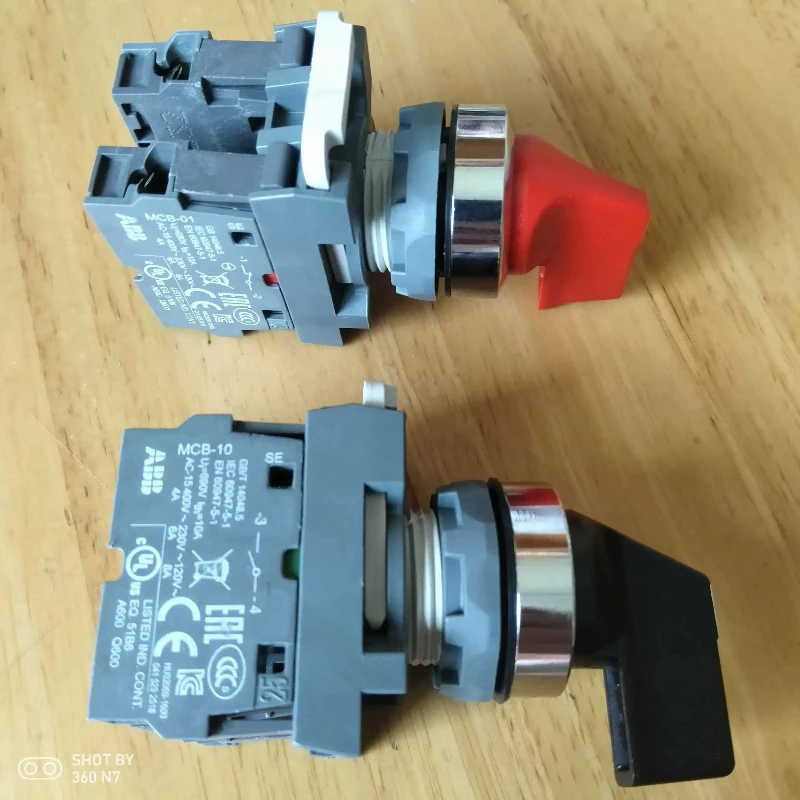 ABB-2-3-speed-rotary-selector-switch-M2-M3SS4-SS5-SS6-SS7-10-30B-R-MCB.jpg
