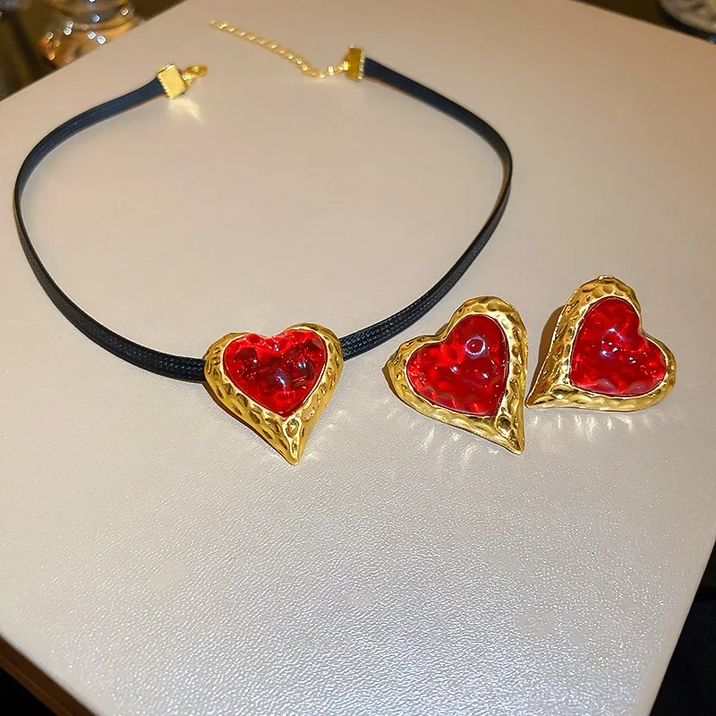 Uneven-Red-Crystal-Heart-Chokers-Necklace-for-Women-Elegant-Luxury ...