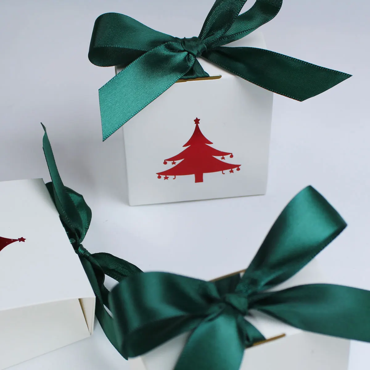 Minimalist Style White Christmas Trees Candy Box Gift Bag White ...