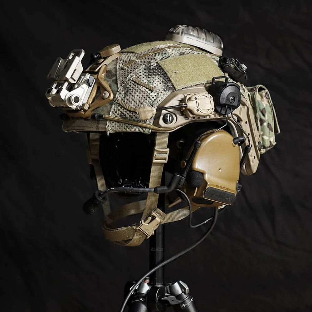 Airsoft Helmet Sets,with Tactical Headset LED Helmets Light Camouflage ...