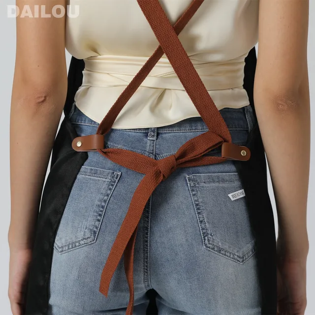 Versatile Multi-use Apron for Every Task - Made Minimal