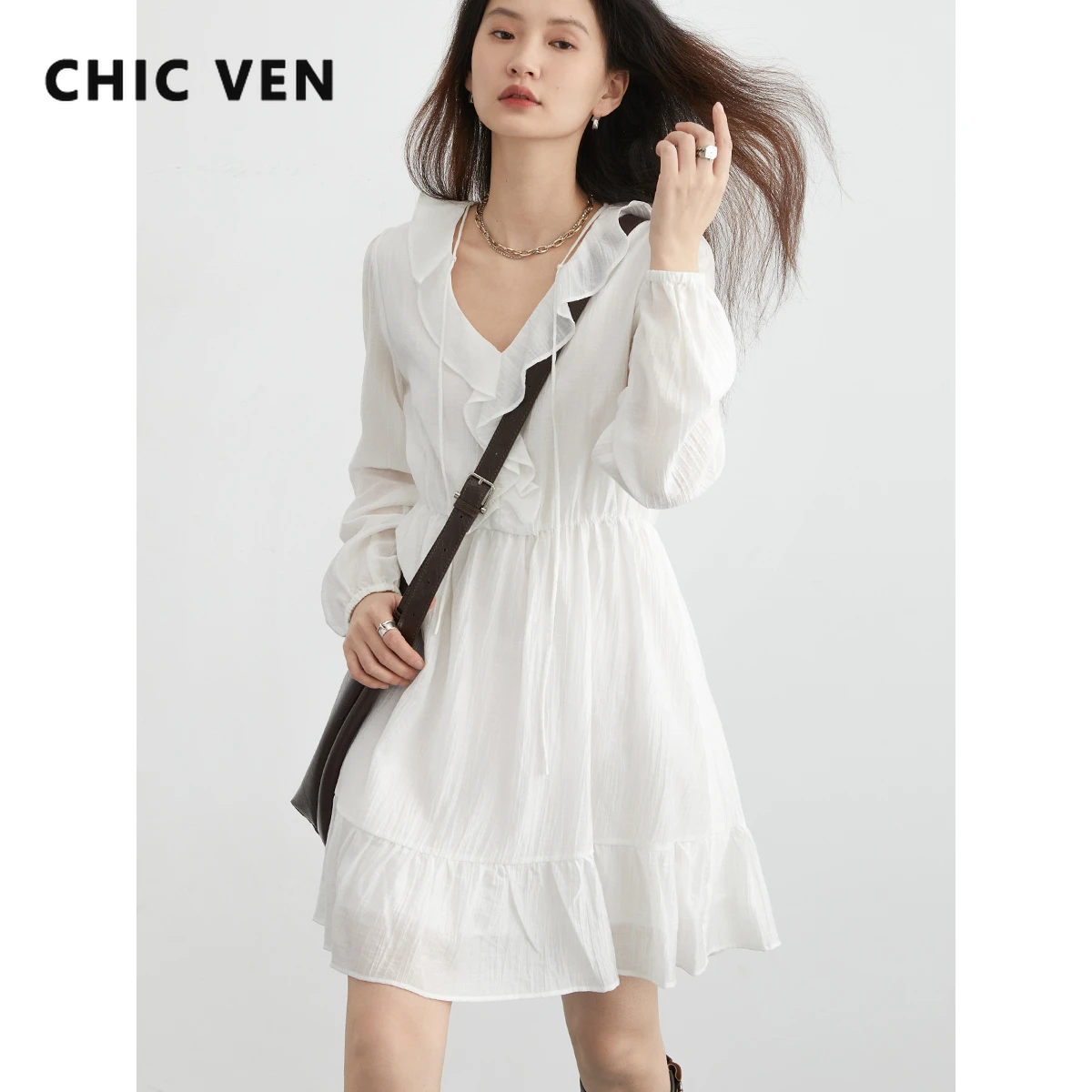 CHIC-VEN-V-A.jpg