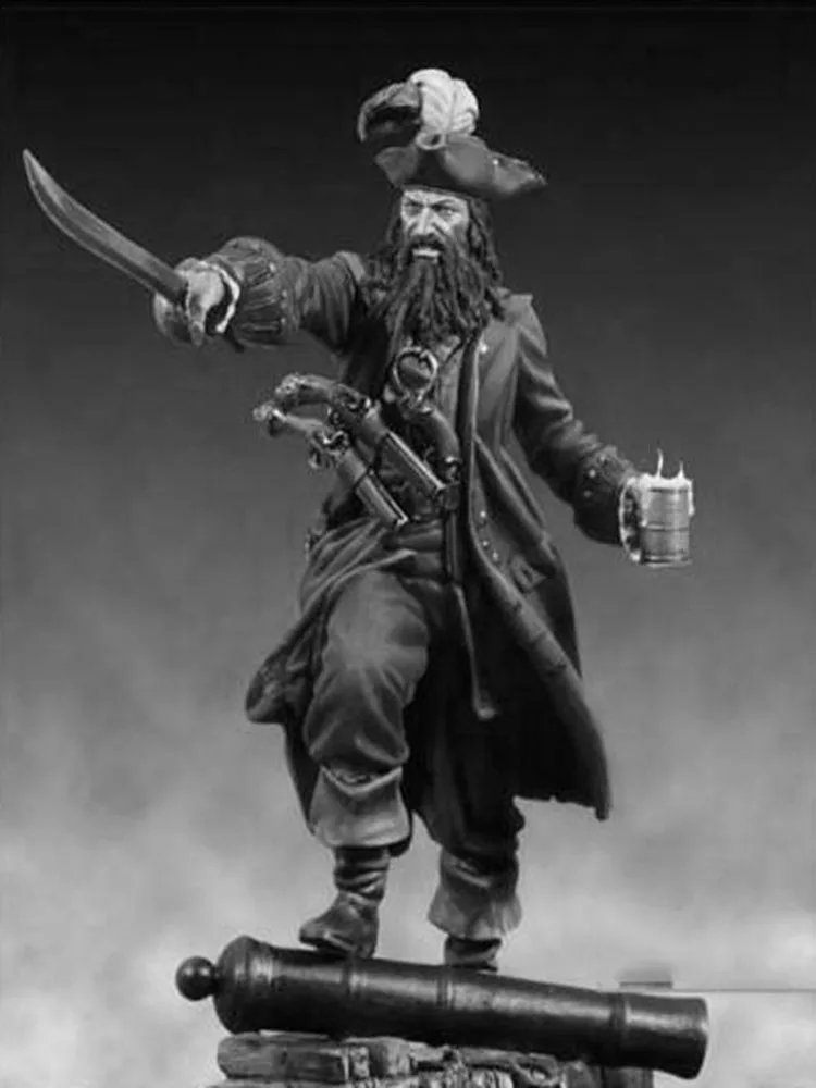 New Unassembled 1/24 75MM Blackbeard MAN warrior 75 mm Resin Figure ...