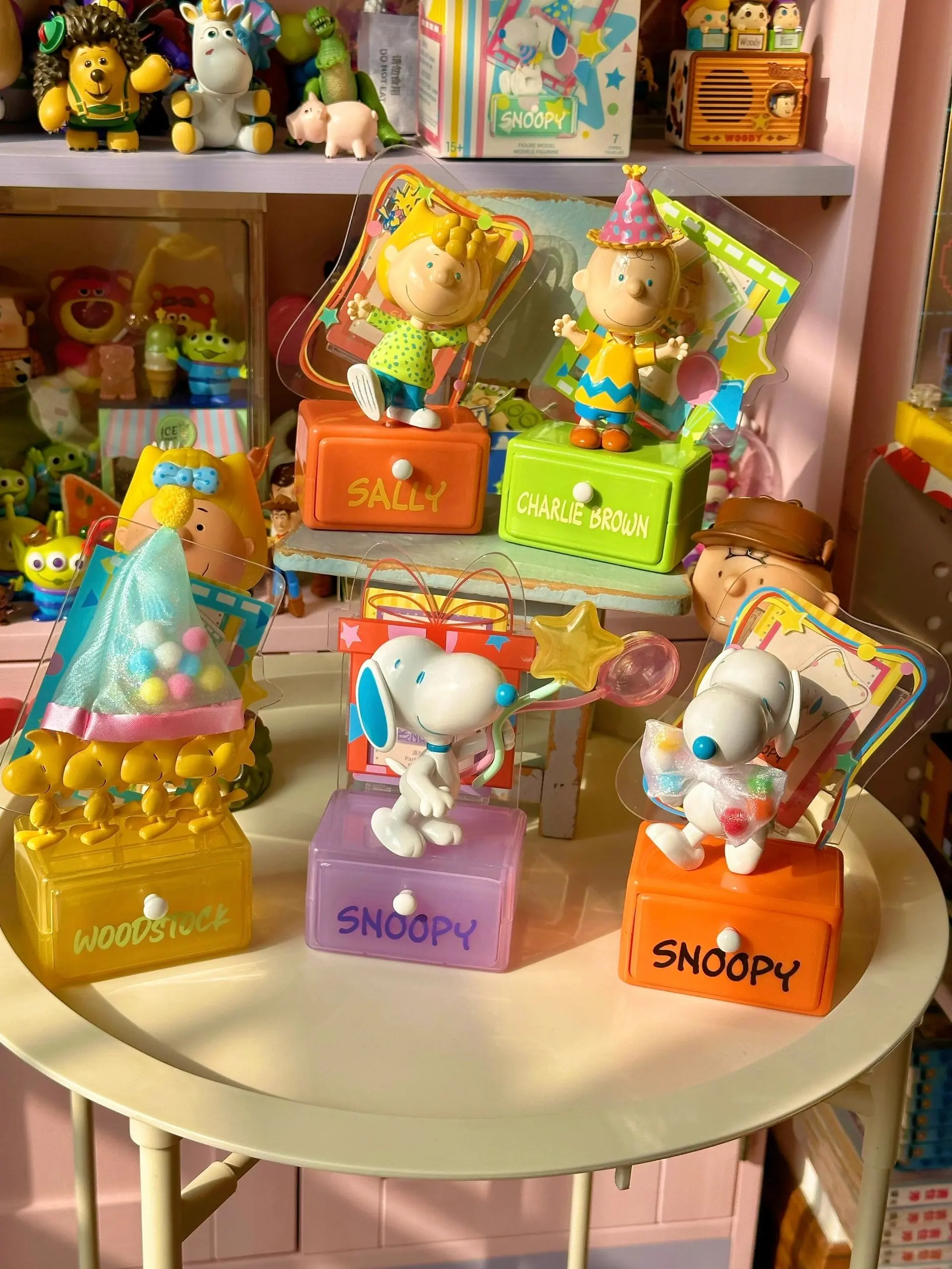 Miniso-Serie-Tem-tica-de-fiesta-de-Snoopy-Original-y-genuino-Decoraci-n ...