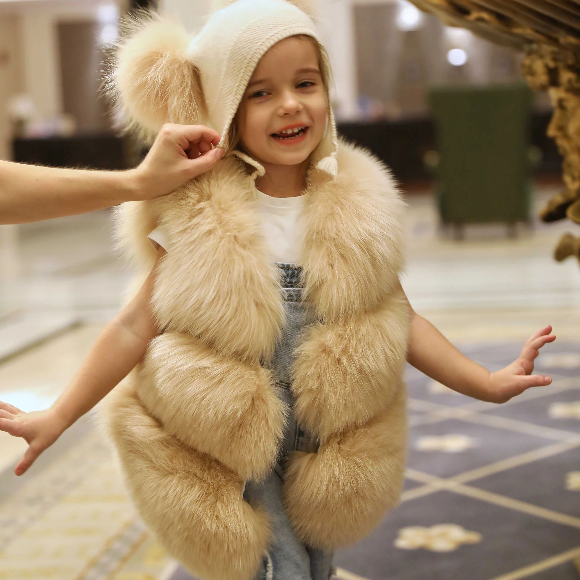 MLOVE Style Luxurious Fox fur Vest Supplier Directly Sell Beautiful ...