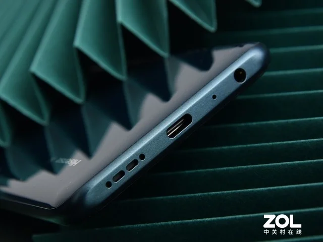 Hisense F50+/R15 Phone 5100mAh Battery 6G RAM 128G ROM 5G Network Phone 48MP ,2MP infrared Water ...