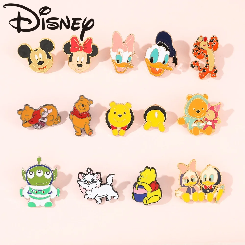 Broche-de-Mickey-Mouse-de-Disney-figuras-de-acci-n-de-Anime-insignia-de ...