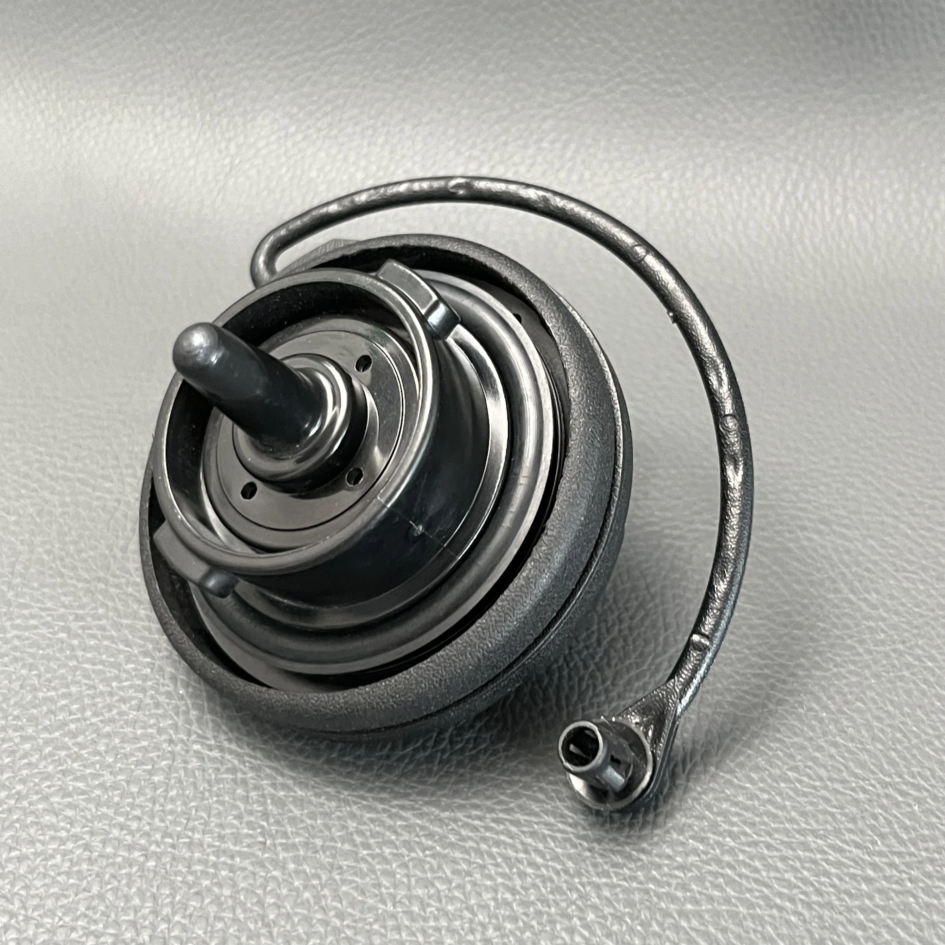 5QD201553A Petrol Diesel Cap Fuel Oil Tank Inner Cover for VW Tiguan 2 ...