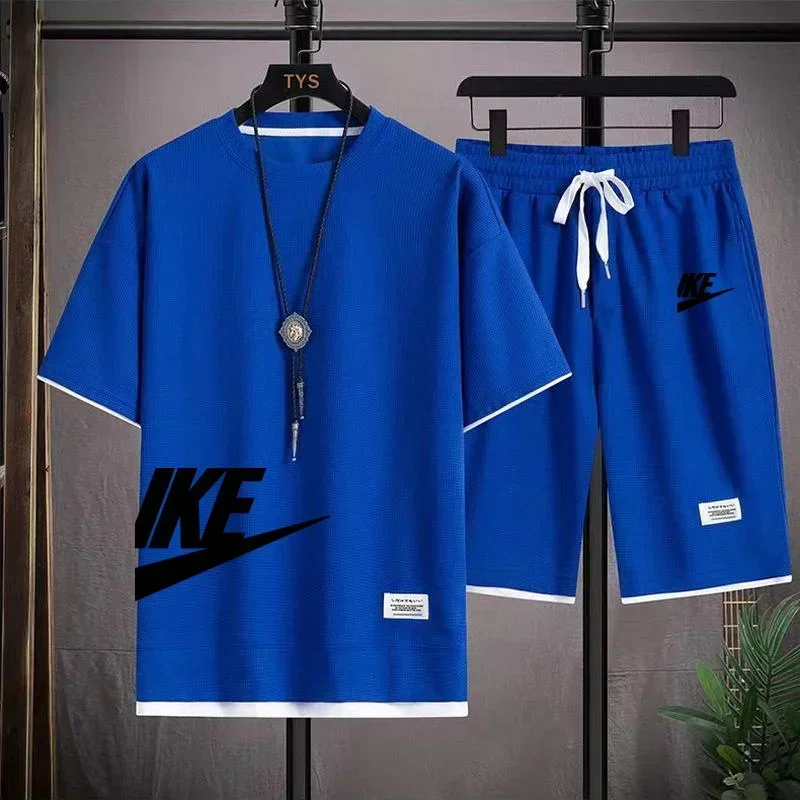 Fashionable, casual and trendy men's sportswear set, short-sleeved T ...