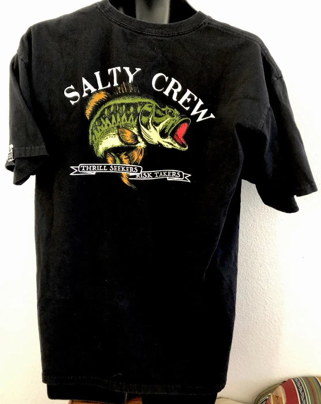 ORG-SALTY-CREW-Men-s-THRILL-SEEKERS-RISK-TAKERS-Surf-Snow-Skate-RARE-T-shirt-L.jpg