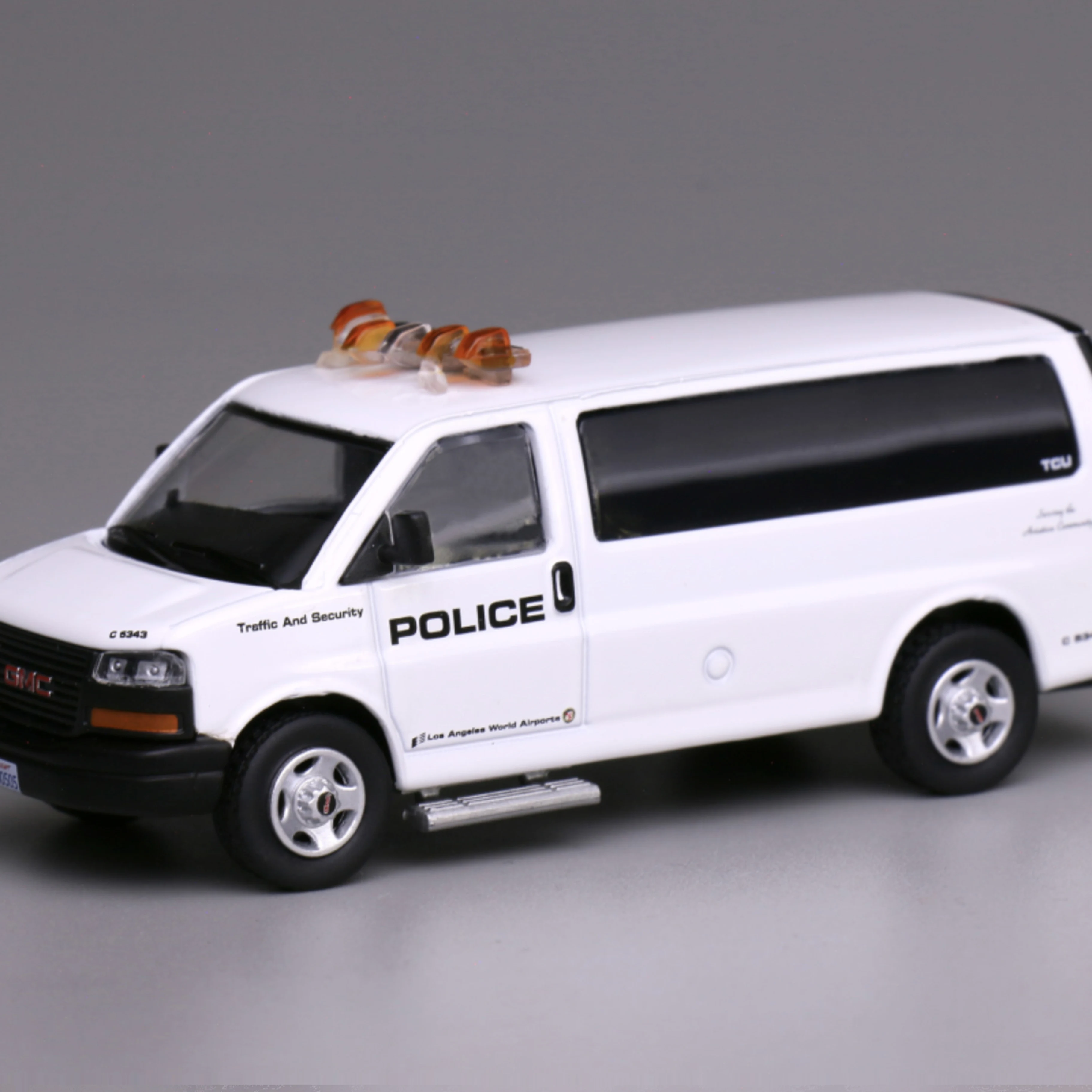 596 Model 1:64 Los Angeles Airport police car Lapd diecast alloy car ...