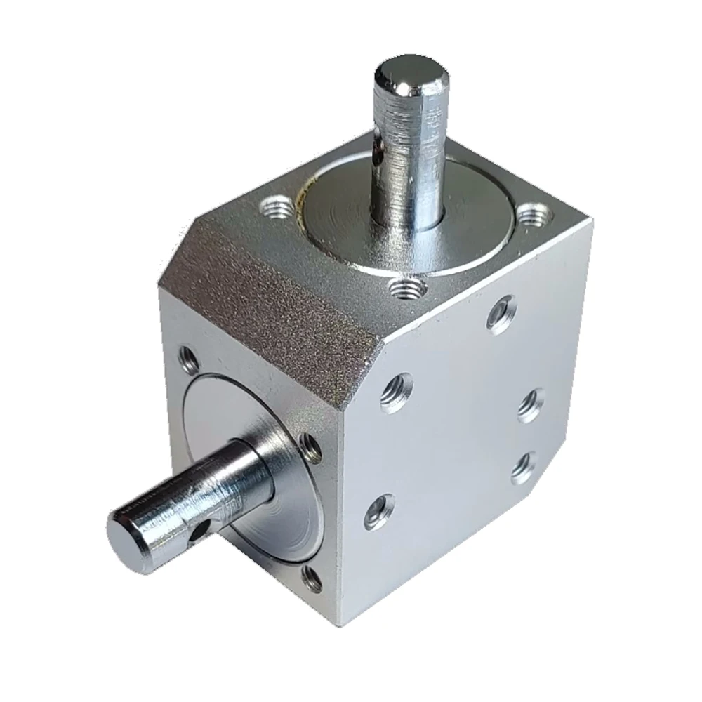2000RPM Right Angle Steering Gear 3 Output Shaft 1 Module 20 Teeth 90 ...