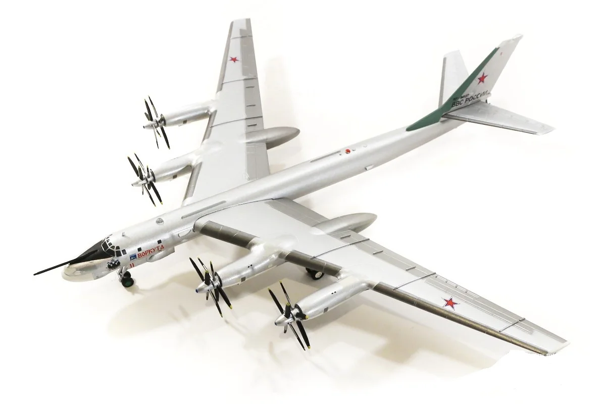 1-200-Bear-TU-95-airplane-model-Russia-Soviet-Air-Force-metal-Tupolev-Tu-95-Bomber.jpg