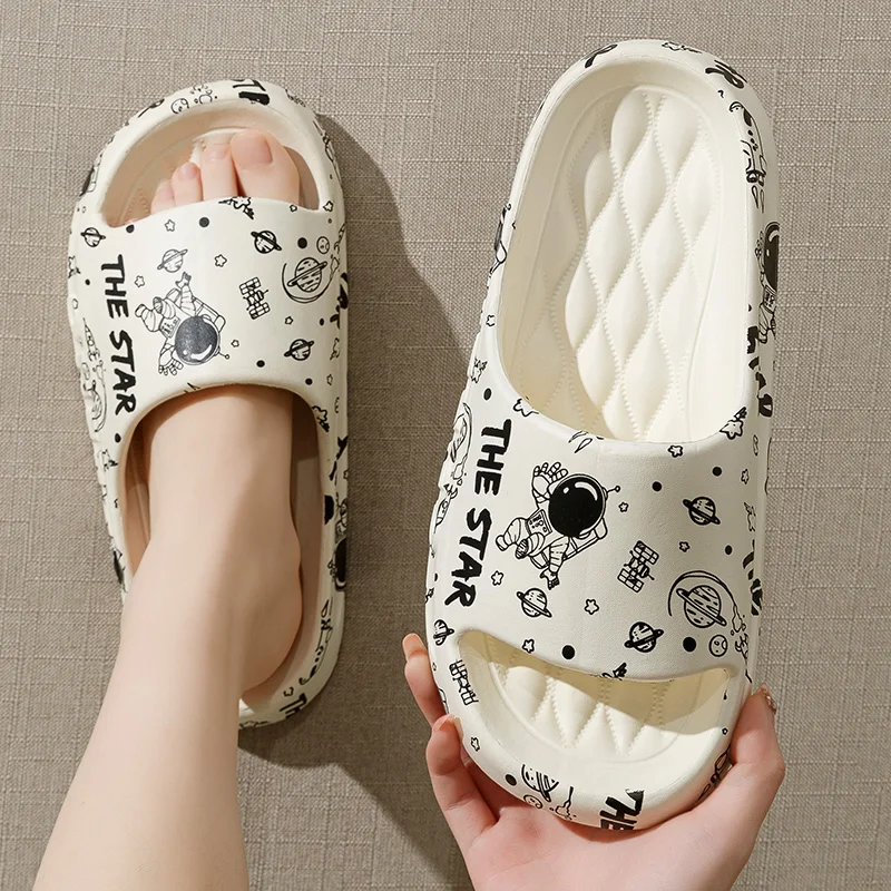 Slippers FOR WOMEN'S Summer Outdoor Wear, New Indoor Home, Bathroom ...