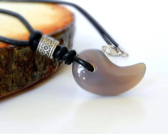 Magatama Necklace, Japanese Talisman, Men's Necklace, Gray Agate ...