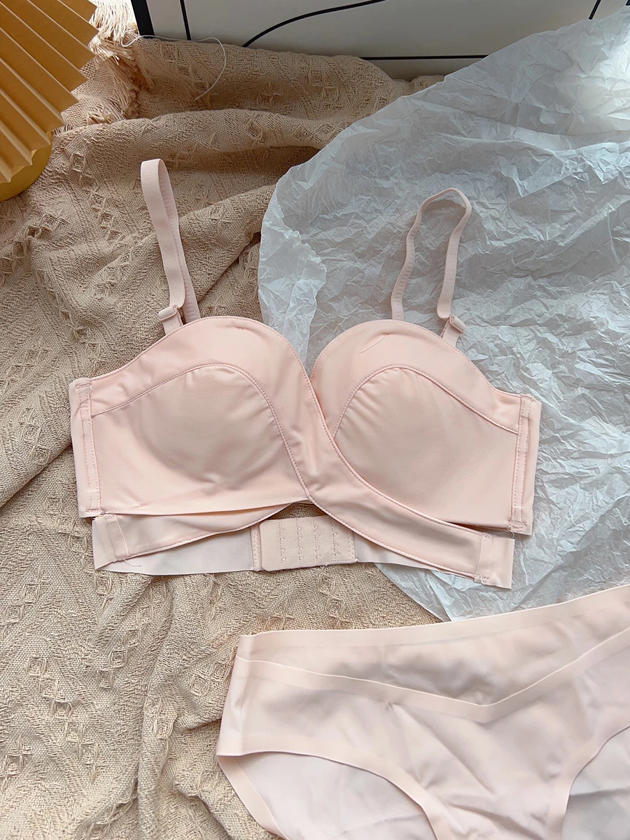 Removable-straps-underwear-girls-small-chest-gathered-show-big-beauty ...