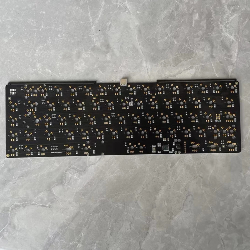 Customized-65-layout-Keyboard-Soldering-PCB-QMK-VIAL-Supported ...