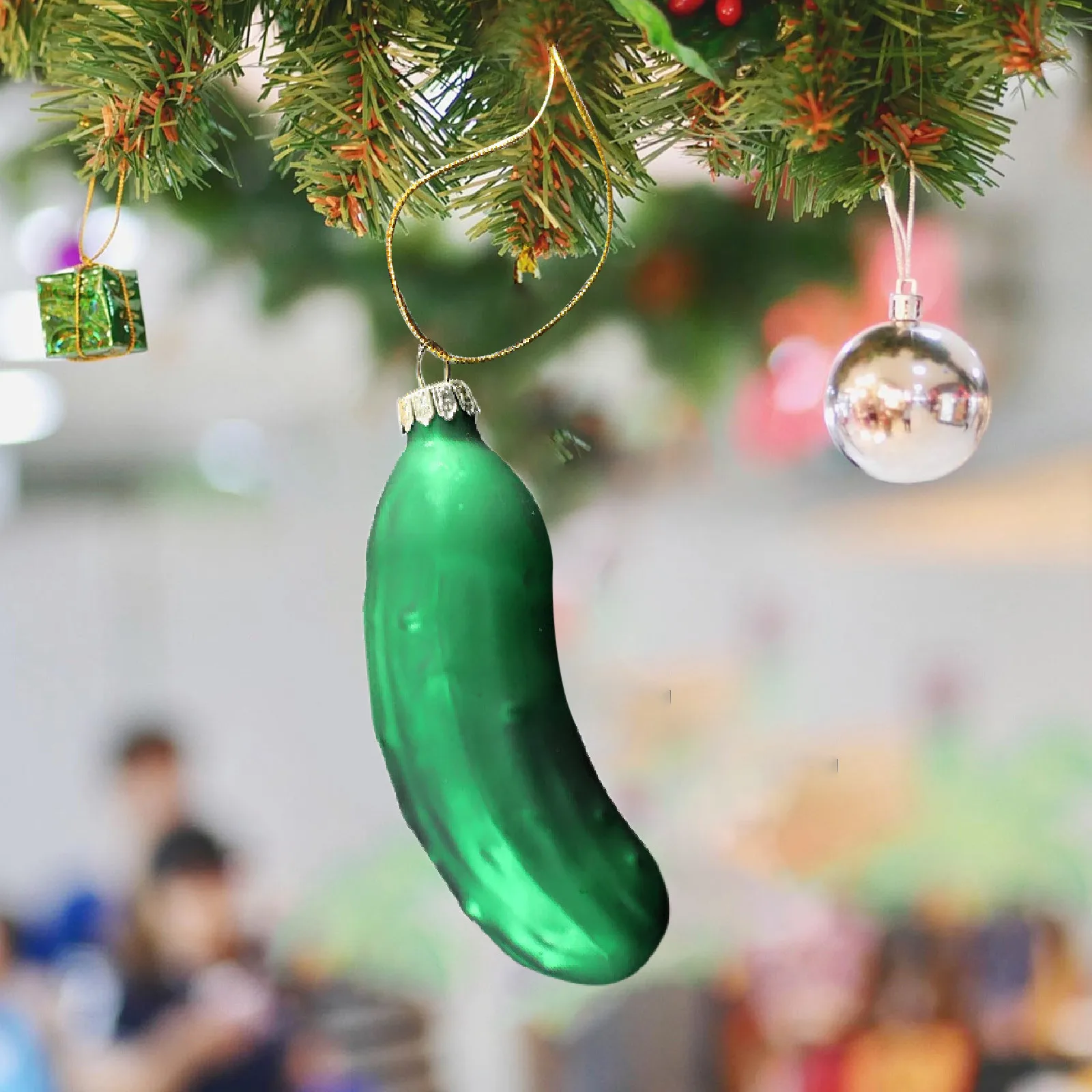 Christmas-Cucumber-Pickle-Drop-Ornament-Tradition-Party-Decor-Green ...