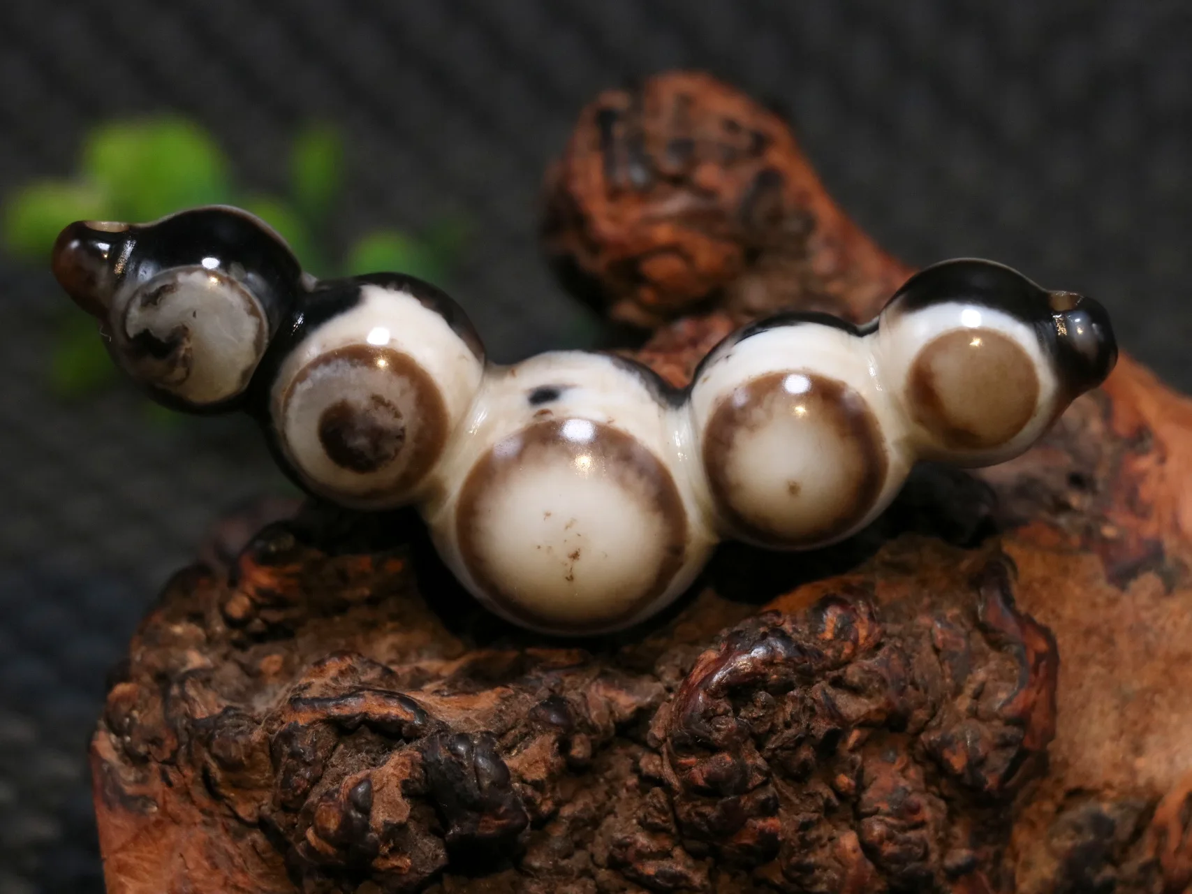 UPD21128V42-Magic-Energy-Tibetan-Onyx-Sculptrual-5-Coins-5-Heaven-Eye ...