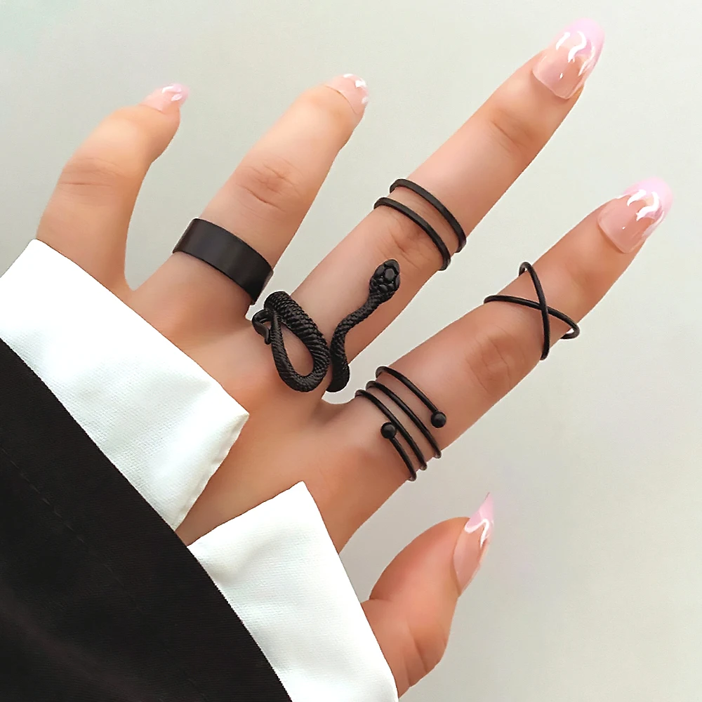 Black finger ring store