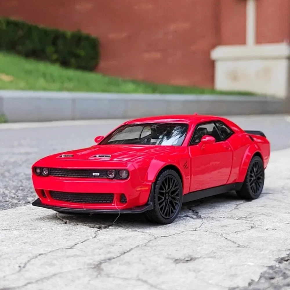 1:32 Challenger Hellcat Charger Toy Car Model Diecast Metel Pull Back ...