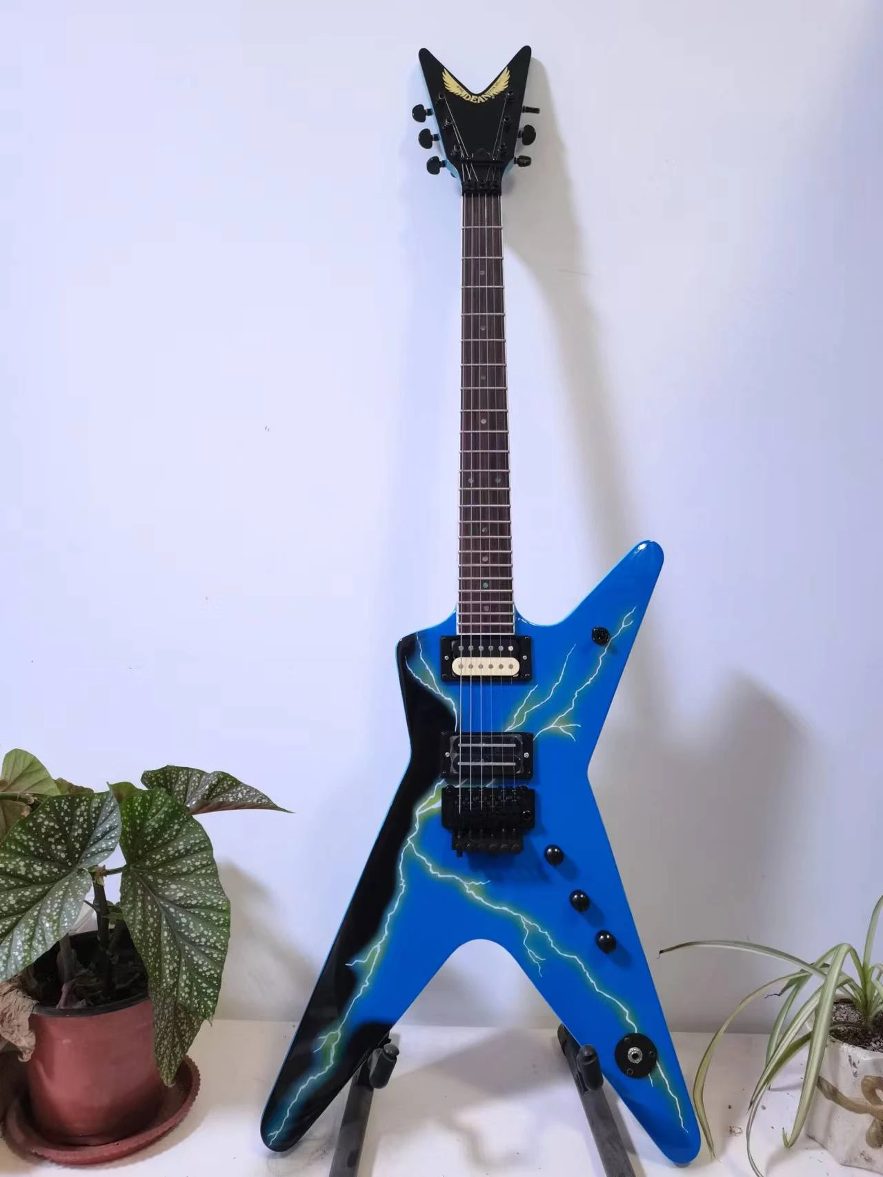 Lightning Electric Guitar | Rosewood Electric Guitar | Rosewood Vibrato ...