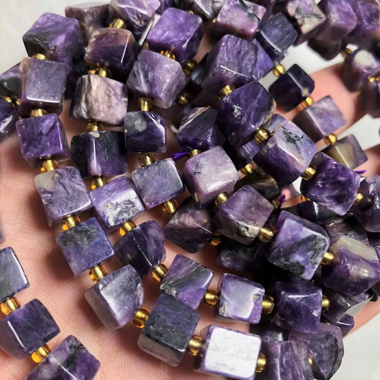 Meihan pengiriman gratis A + gelang kubus Charoite Rusia alami gelang ...