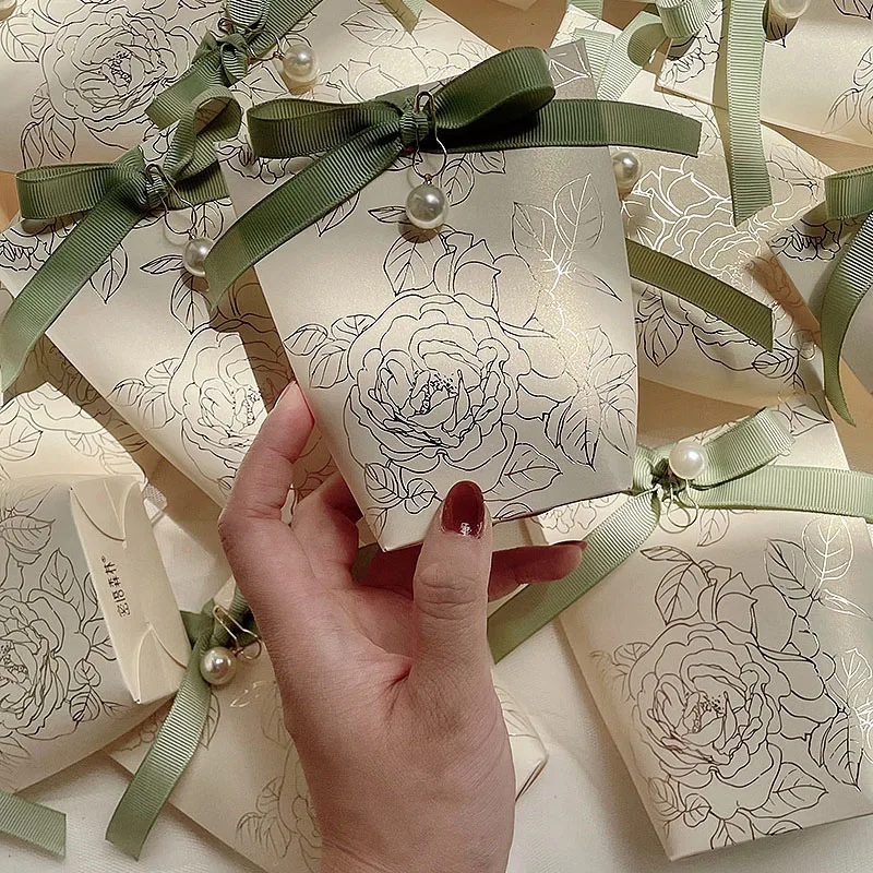 Upscale Gilded Wedding Favor Paper Candy Box Chocolate Packaging Gift ...