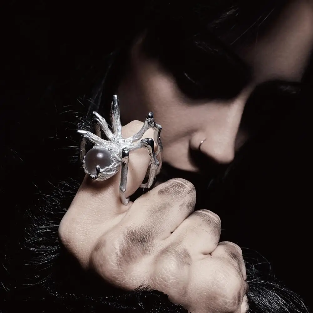 2022 여성을위한 새로운 고딕 스파이더 링 한국 케이팝 크리 에이 티브 펑크 미적 그런지 커플 링 빈티지 핫 걸 쿨 물건 파티 댄스 쥬얼리 트렌드 선물