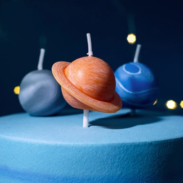 Saturn Planet Cakes