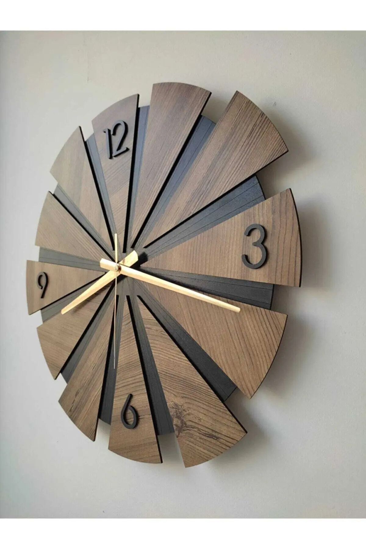 Wooden-Layered-Organic-Wall-Clock-40x40-Cm-With-Silent-Flowing.jpg