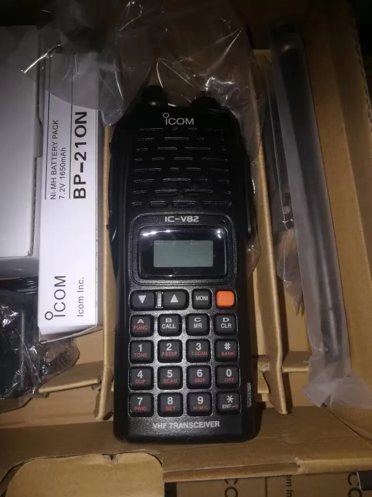 IC-V82-7W-7KM-VHF-Walkie-Talkie-Radio-Portable-Handheld-FM-Transceiver ...