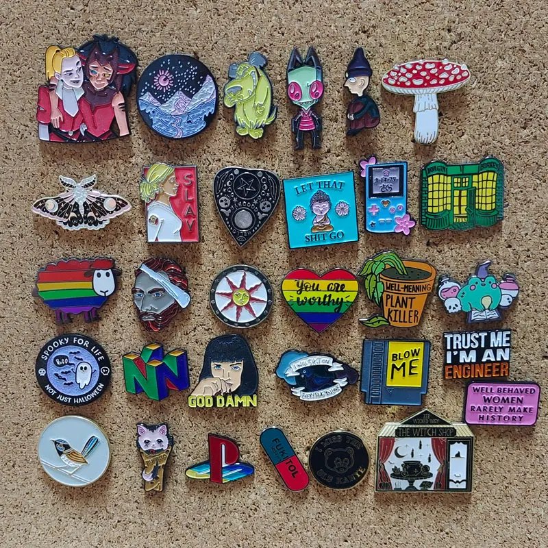 Lapel-Pins-para-Mochilas-e-Maleta-Esmalte-Pin-Broche-para-Roupas ...
