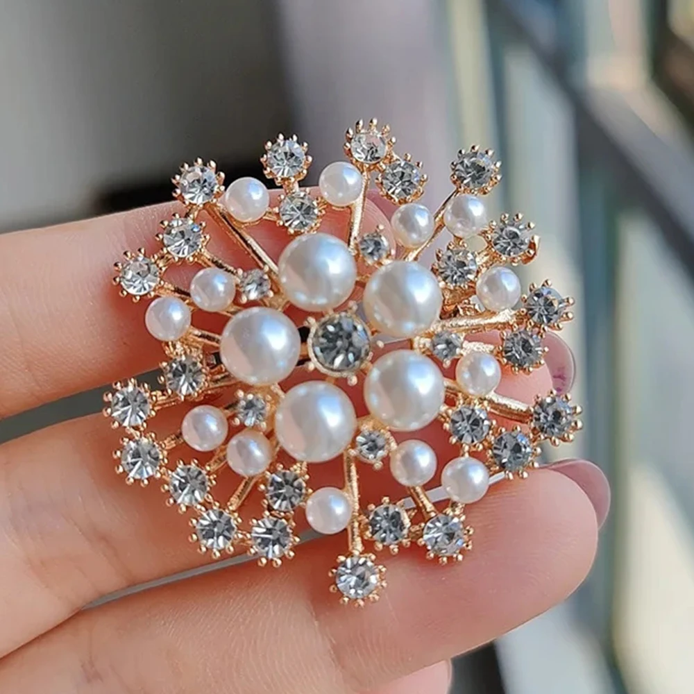 Christmas-Snowflake-Pearl-Crystal-Rhinestone-Clothing-Brooches-Jewelry ...