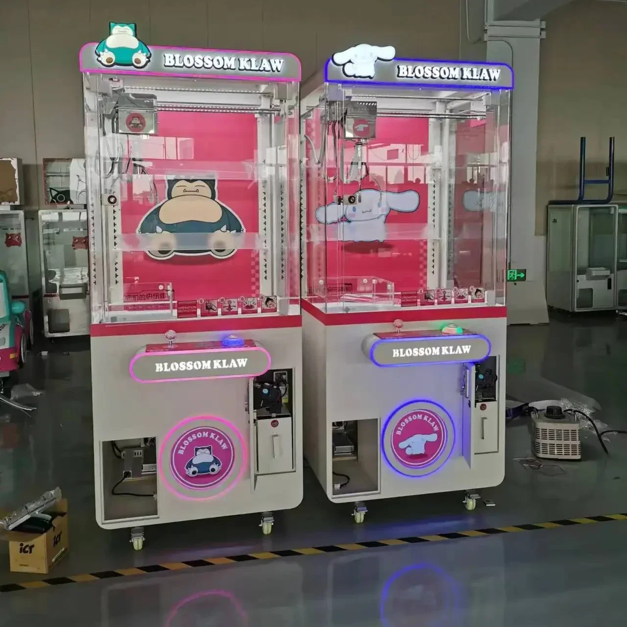 China-Factory-Claw-Vending-Machine-Shopping-Mall-Floor-Japan-Electronic ...