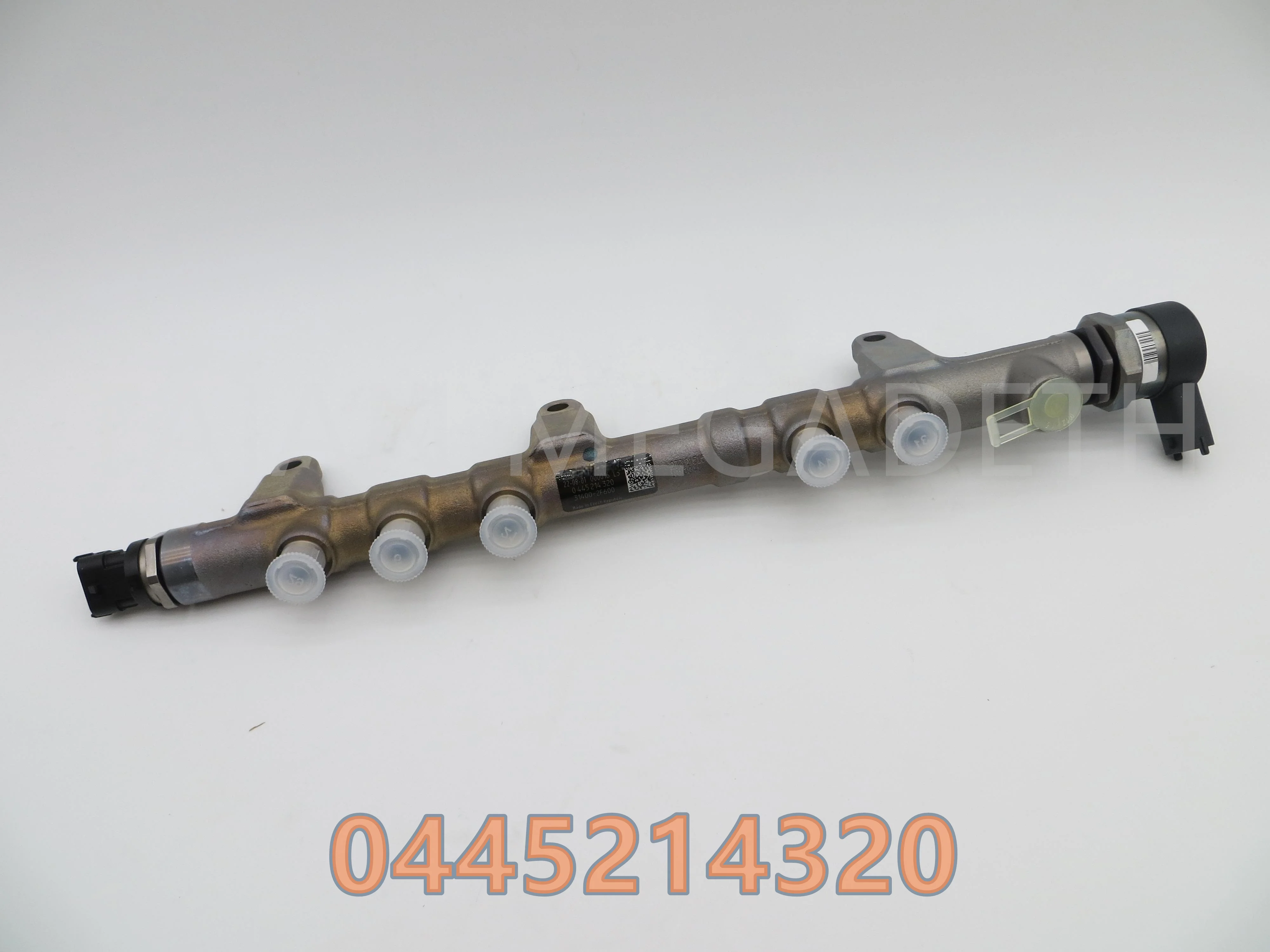 GENUINE-BRAND-NEW-FUEL-RAIL-0445214320-0445214321-31400-2F600.jpg