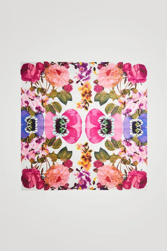 Spanish-Accessories-New-Women-s-Printed-Scarf-Large-Square.jpg