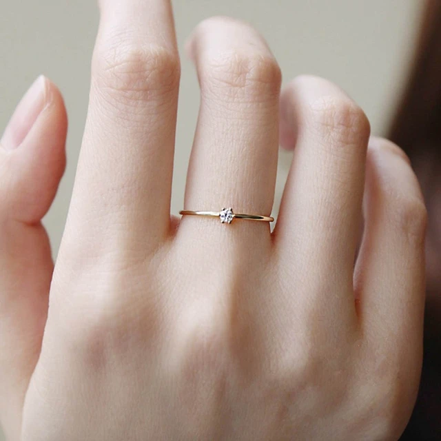 Simple Engagement Rings On Finger