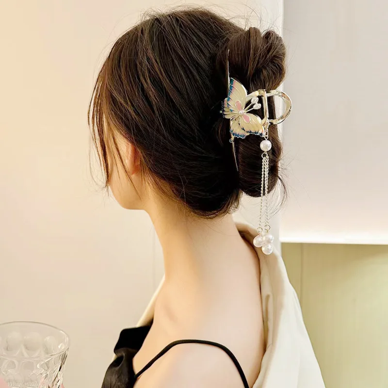 Korean-Version-of-Metal-Drip-Oil-Butterfly-Tassel-Shark-Clip-Birthday ...