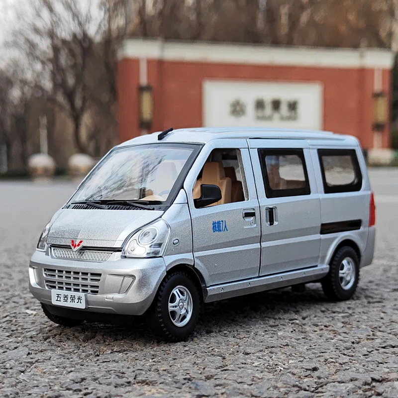 1-24-WULING-Rongguang-van-Car-Toy-Metal-Diecast-Models-Car-Model-With ...