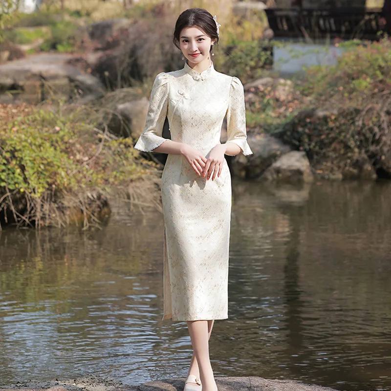 Simple-Thin-Cheongsam.jpg