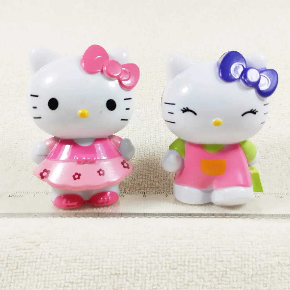 2X-HELLO-KITTY-Hollow-Hard-dolls-for-Children-prize-6cm.jpg