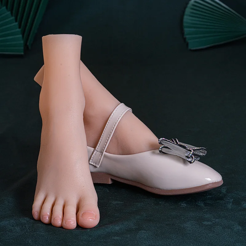 Girls Silicone Foot Model Small Size Mannequin Feet Soft Simulation 1:1 ...