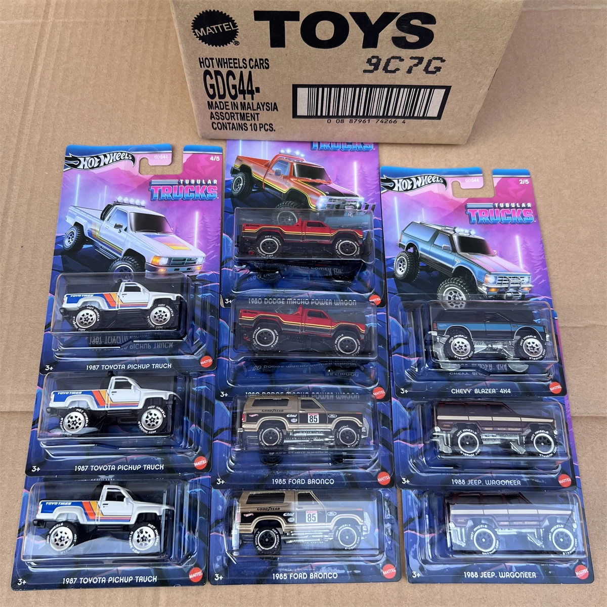 Hot-Wheels-Diecast-Model-Cars-TUBULAR-TRUCKS-DODGE-Chevy-Blazer-4x4 ...