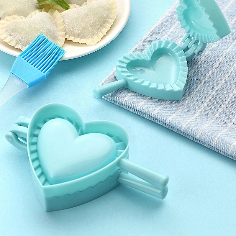 1pc Plastic Heart Shaped Dumpling Mold, DIY Kitchen Tool